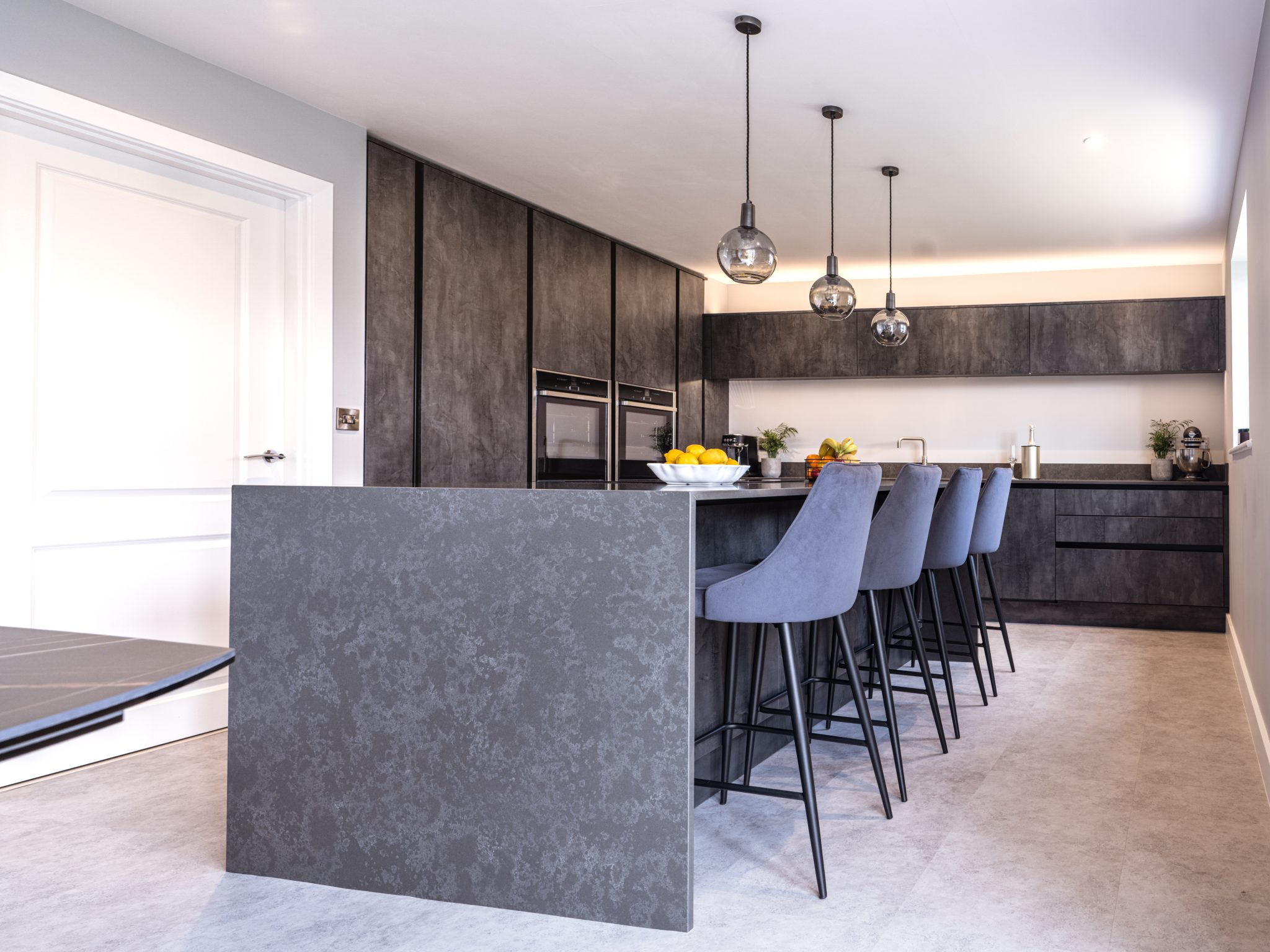 CONTEMPORARY - Taunton - Terence Ball Kitchens